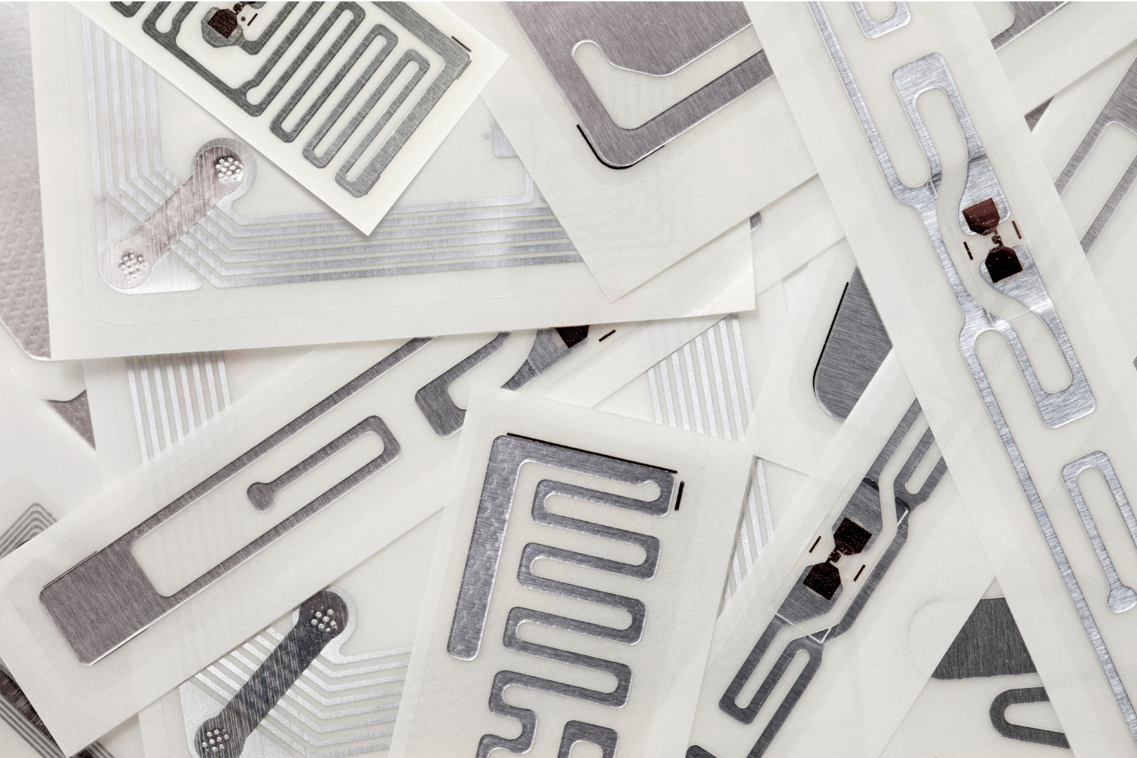 Todo sobre RFID: funcionamiento, tipos de tags y aplicaciones